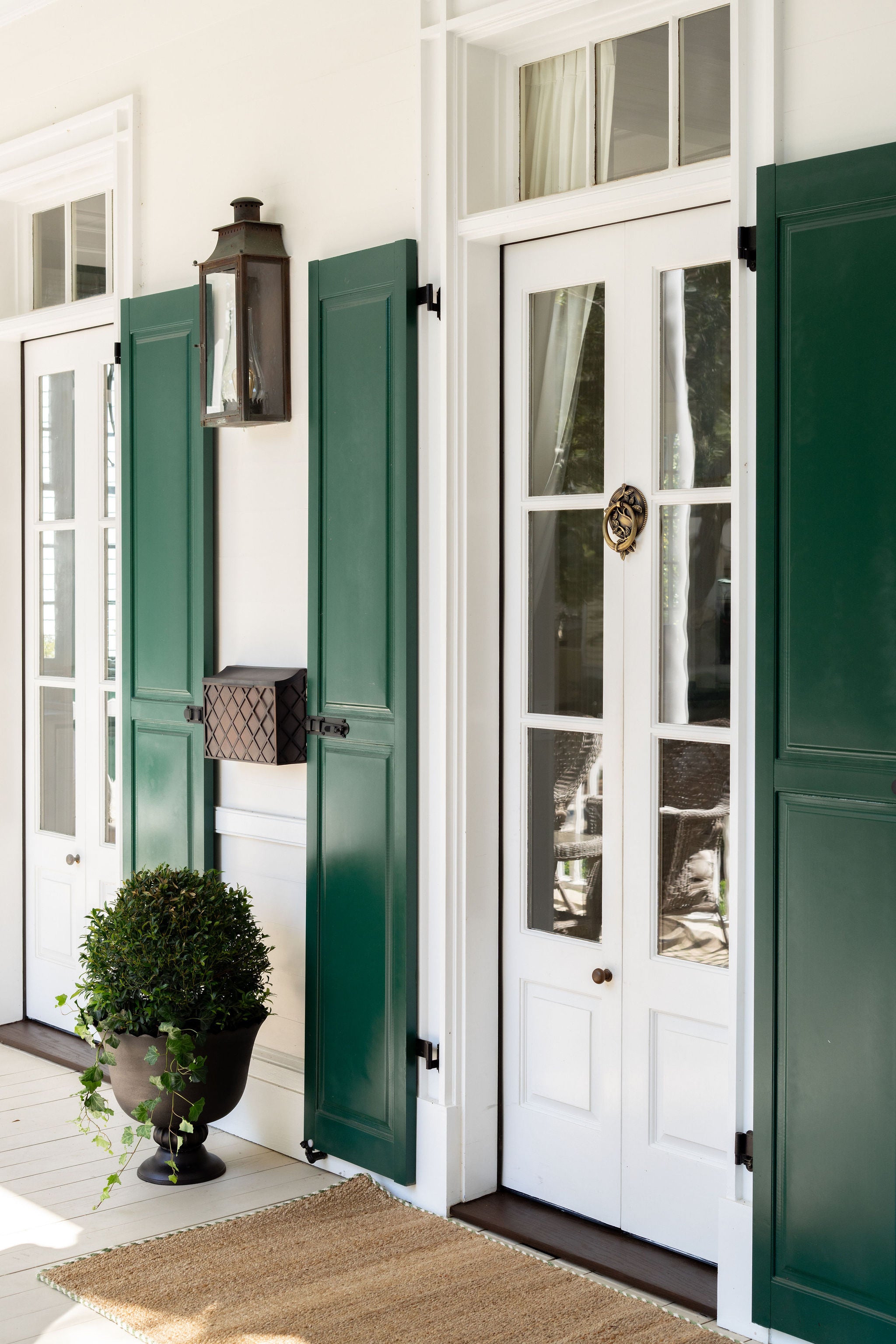 Wall-mount Mailbox in Bronze – Art of the Entry